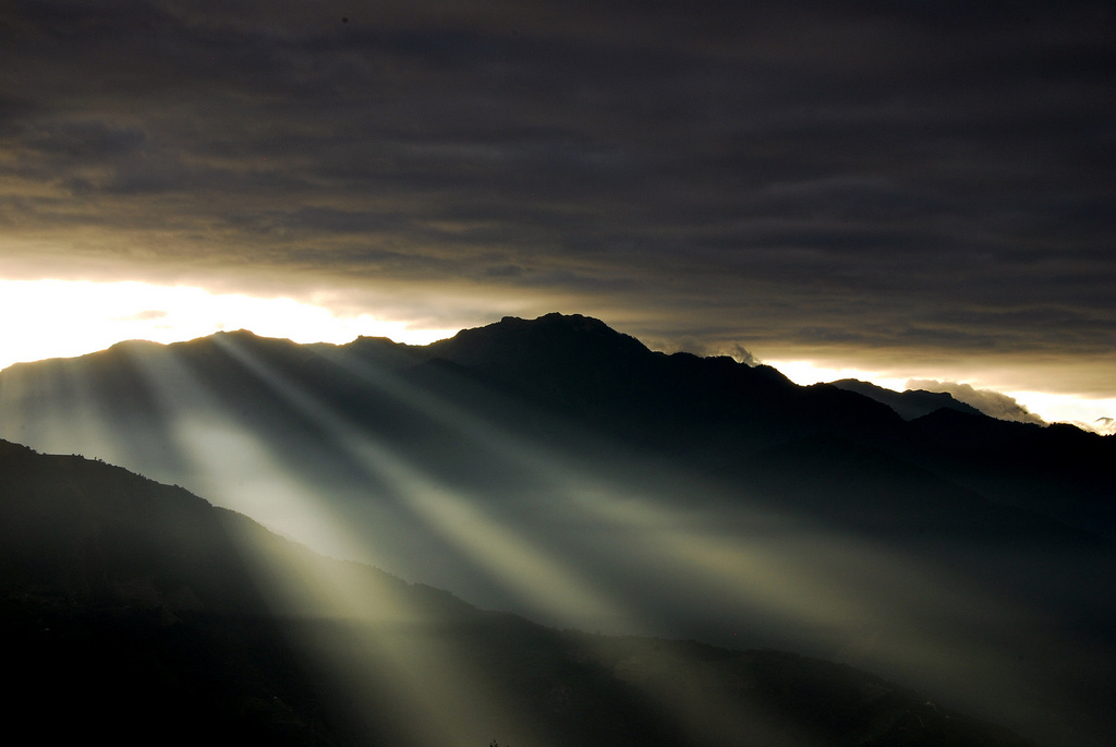 5 Ways That Meditation Makes You Happy 5 Ways That Meditation Makes You Happy